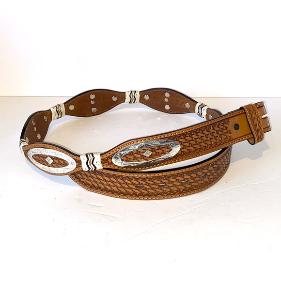 Accessories | New Hand Tooled Leather Concho Scalloped Western Belt ...